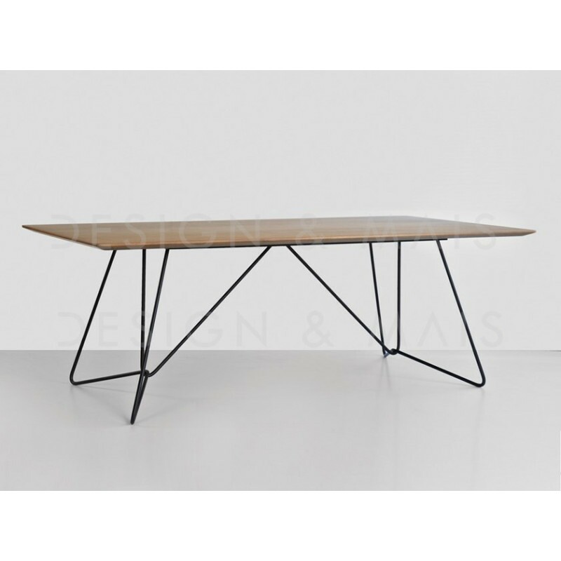 Mesa Jantar Hero Base Aço e Tampo Saarinen - Design & Mais